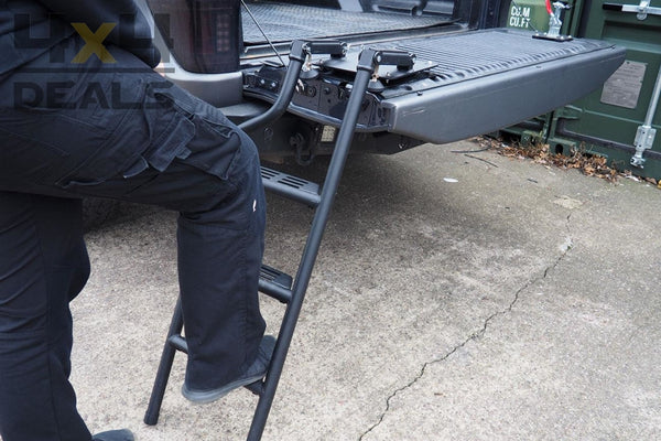 EasyStep Pick-up Tailgate Ladder